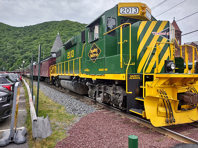 All aboard nostalgia! The Reading & Northern Railroad's vintage engines don't just transport passengers&mdash;they time-travel through the spectacular Lehigh Gorge.
