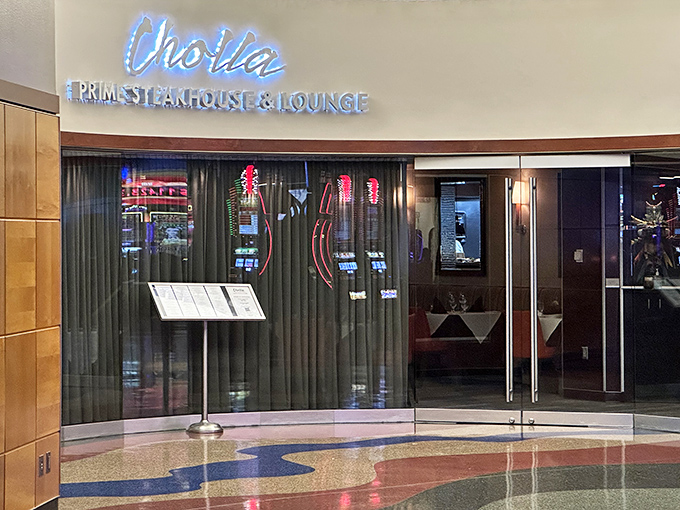 Cholla's sleek entrance says "sophisticated dining experience." Your taste buds will say "thank you" in multiple languages.