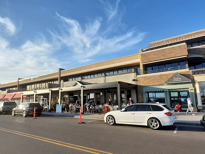 Lakeside luxury without pretension &ndash; Gianni's modern exterior is just the appetizer to their prime beef main course.