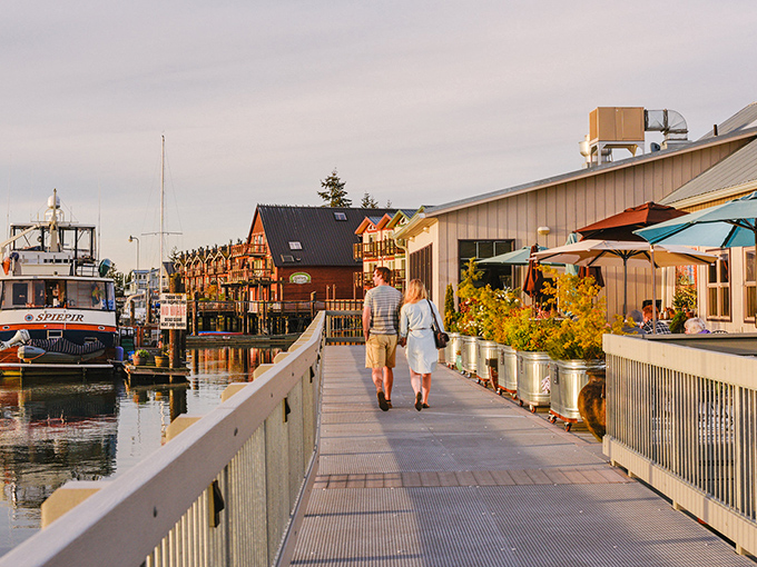 La Conner's waterfront invites you to slow down and watch boats drift by. The pace here moves at the speed of contentment.
