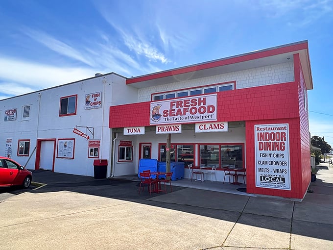 The fire-engine red facade of Merino's screams "FRESH SEAFOOD" &ndash; no further explanation needed for this coastal gem.