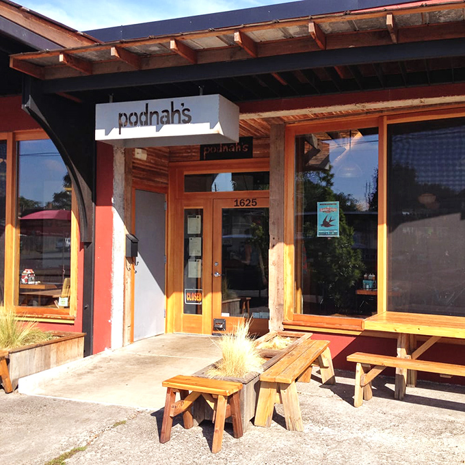 Podnah's wooden benches and rustic charm say "stay awhile"&mdash;their brisket insists you do.