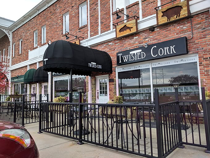 Twisted Cork Bistro: Behind that classic brick fa&ccedil;ade lies seafood that would make coastal chefs do a double-take. Surprise, surprise! 