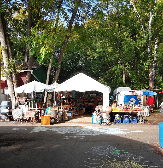 Under shade trees and canvas tents, yesterday's novelties await new homes in this perfect marriage of outdoor festival atmosphere and retail therapy.