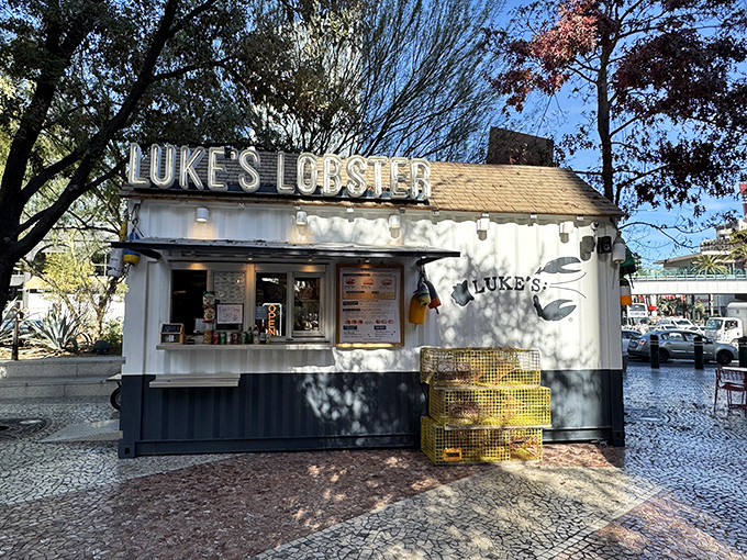 This tiny lobster haven proves good things come in small packages&mdash;especially when that package contains perfect lobster rolls.