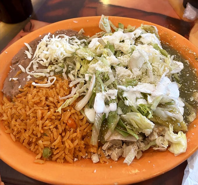 Green sauce that deserves its own fan club. These enchiladas verdes deliver a tangy, herbaceous punch that makes ordinary Tuesdays feel like fiestas.