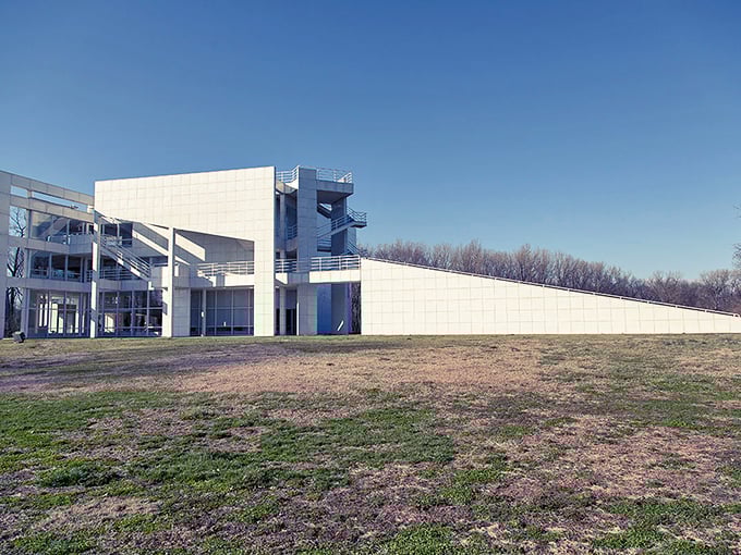 The Atheneum visitor center looks like it was dropped from the future into the past. This brilliant white modernist structure is what happens when architecture gets philosophical.