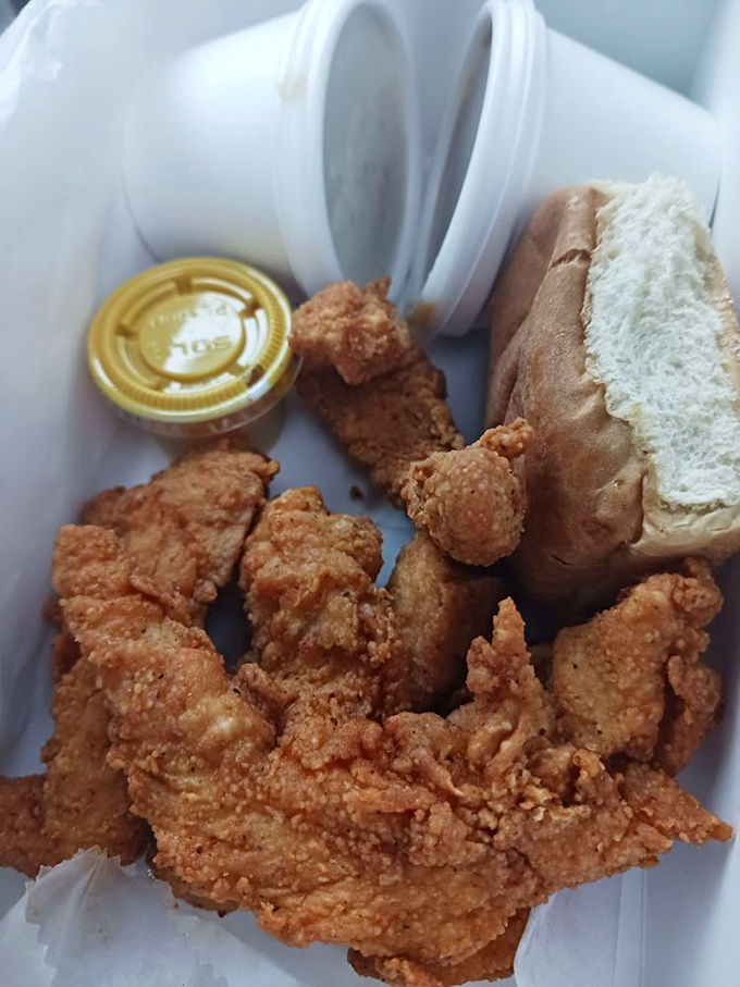 The chicken sandwich doesn't need brioche buns or artisanal aioli&mdash;just perfectly fried chicken between bread that's been satisfying locals for generations.