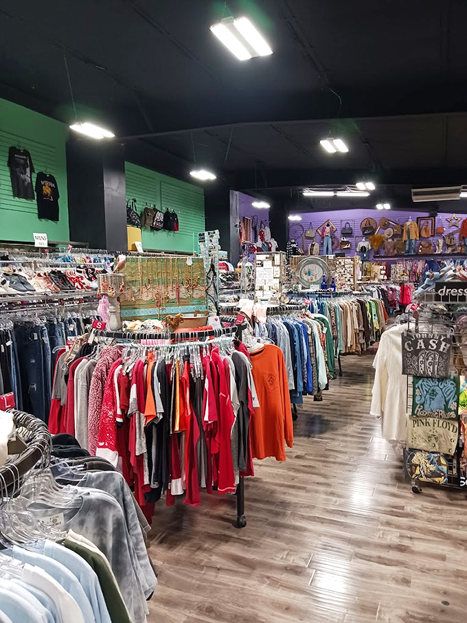 Vibrant wall colors create distinct shopping zones. Like a well-organized treasure map, these hues guide you through the fashion wilderness.