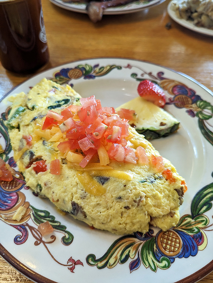 An omelet that doesn't just contain vegetables&mdash;it celebrates them. That fresh pico de gallo is doing a victory dance on top.