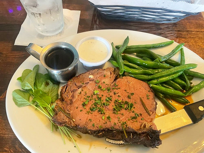 Medium-rare magnificence that makes you understand why cavemen discovered fire. Those green beans aren't just along for the ride.