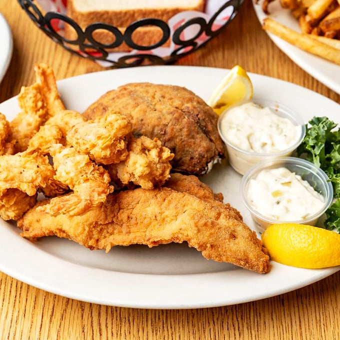 Seafood that tastes like it jumped from the Gulf to your plate, with a crispy coating that deserves its own fan club.