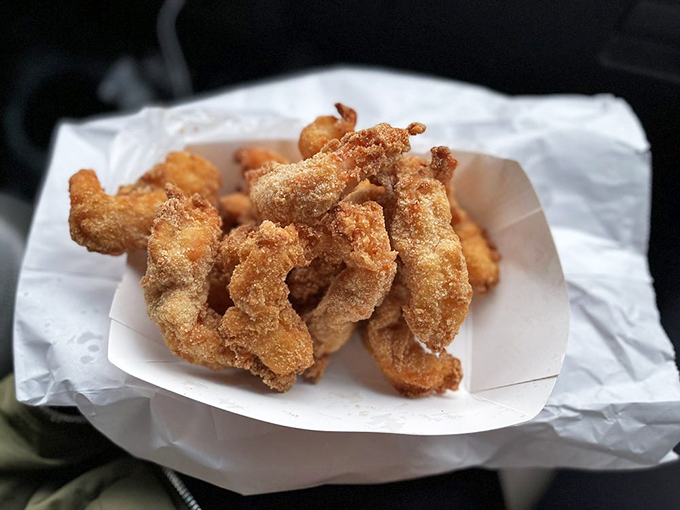 Seafood this good doesn't need fancy plating&mdash;just a paper-lined container and maybe a moment of silence before the first bite.