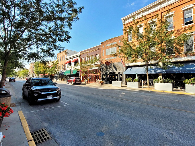 Hannibal's tree-lined shopping district invites leisurely exploration&mdash;the kind of place where "just browsing" turns into "where did the last three hours go?"