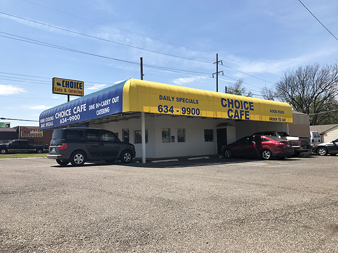 Blue and yellow can't-miss landmark. Choice Cafe stands proud, a no-nonsense beacon for hungry Oklahoma City locals.