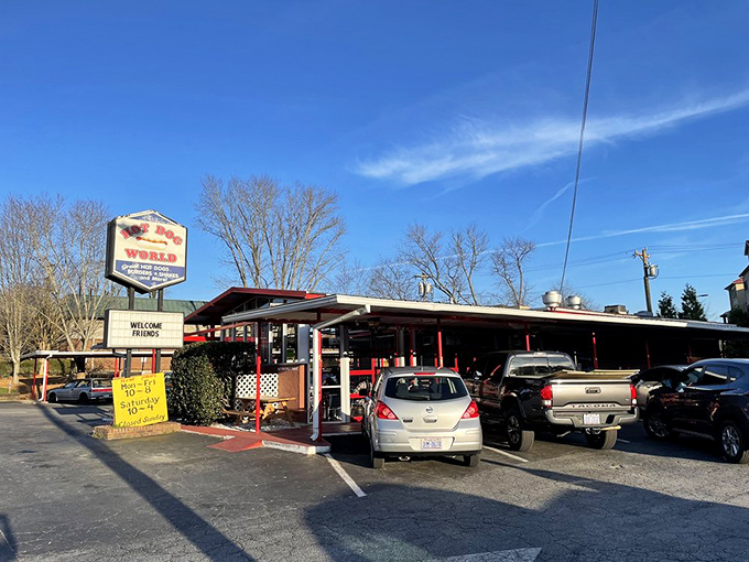 Hot Dog World's vintage signage promises an entire universe of tubular meat pleasure&mdash;and gloriously delivers on that cosmic pledge.