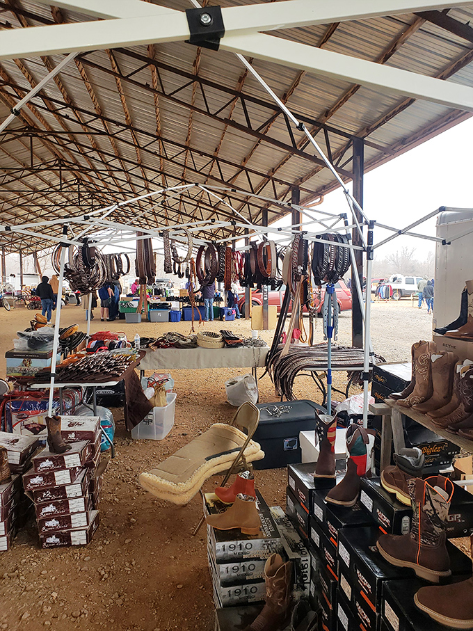 Boot paradise at Mary's Swap Meet – where leather tells stories and every pair has already lived an interesting life.