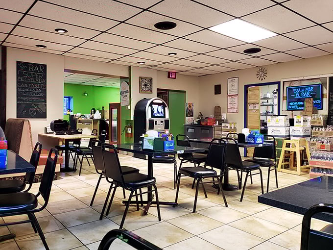 Isla Del Mar: That colorful anchor logo promises to drop you into flavors that sail between Mexican seafood classics and fresh sushi delights. 