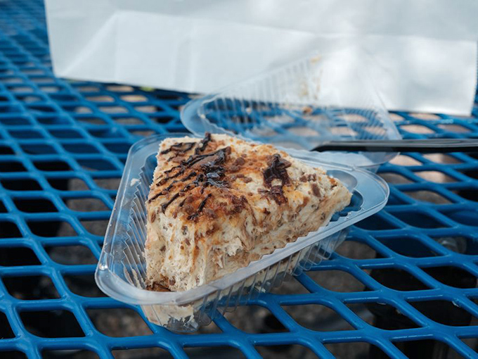 Butterfinger meets cream pie in a collaboration more satisfying than any Hollywood sequel. The Oscar for Best Supporting Crust goes to…