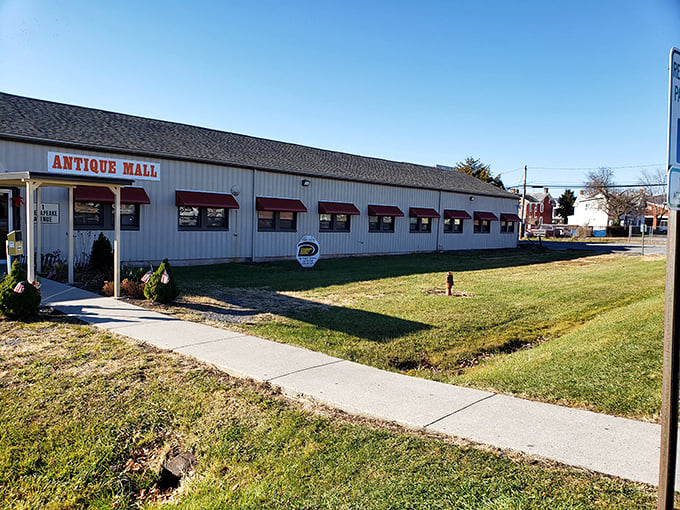 The Antique Mall promises treasure hunting of the highest order &ndash; one person's discarded avocado refrigerator is another's vintage statement piece.