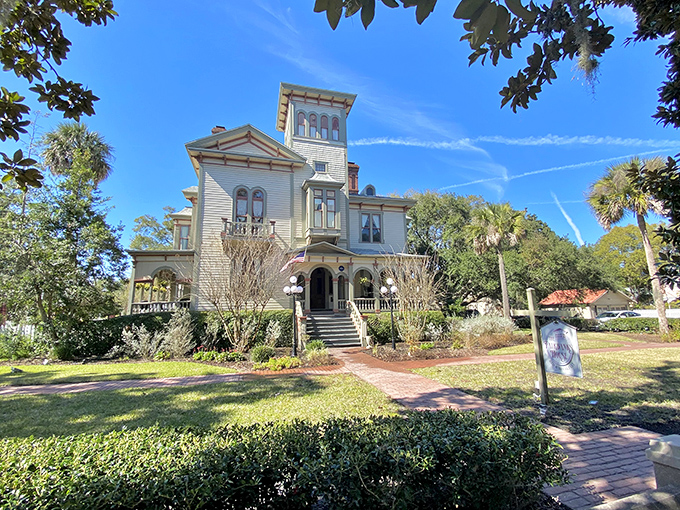 Victorian splendor with a side of Southern hospitality. The Fairbanks House has more architectural details than my grandmother had stories.