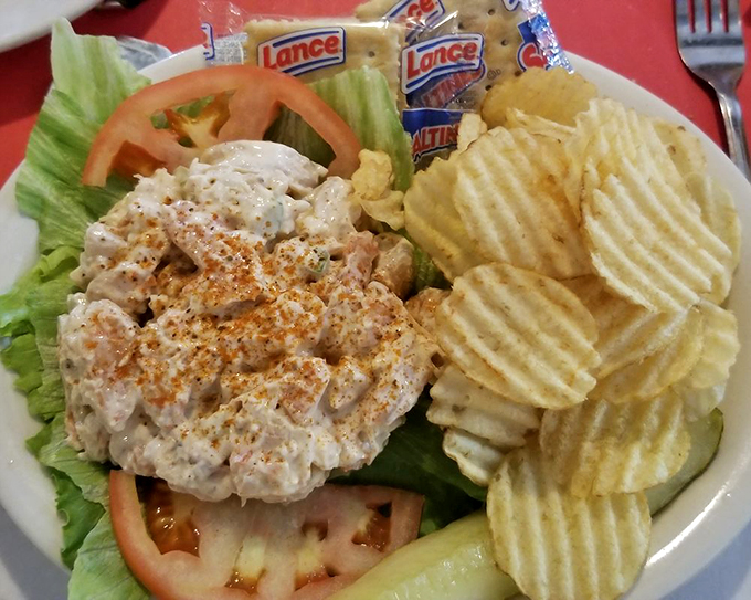 Shrimp salad that could make a lobster jealous, served unpretentiously with chips. This is what Maryland natives dream about when they're away from home.
