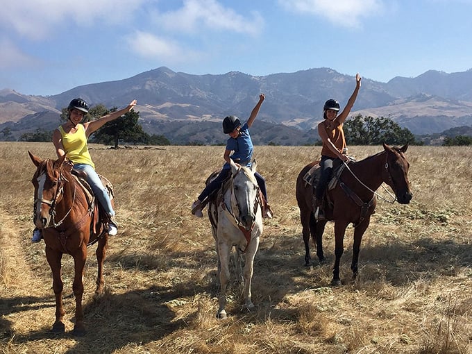 "Hands up if you're enjoying wine country!" Nothing captures vacation bliss quite like horseback riding with mountains as your backdrop.