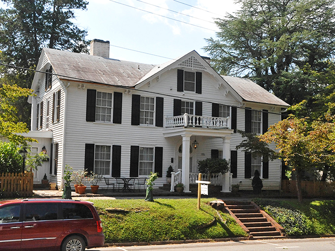 Hillsborough blends centuries-old architecture with hip modern vibes, like your coolest history teacher opened a caf&eacute;.