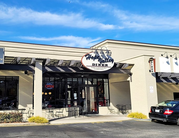 Hope Valley Diner's modern shopping center location: Proof that diner soul can thrive in contemporary digs&mdash;like your favorite band playing an acoustic set in a new venue.