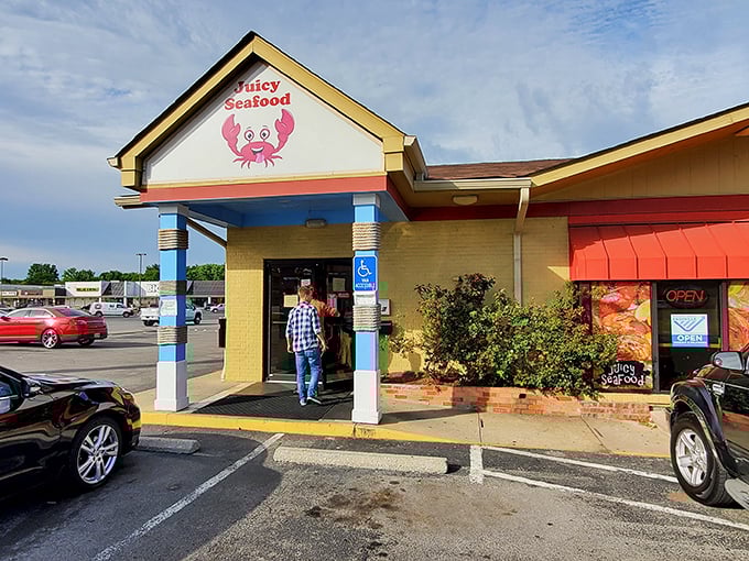 Juicy Seafood's cheerful exterior stands out like a tropical postcard in Smyrna &ndash; a promise of Cajun heat in Tennessee's heartland.