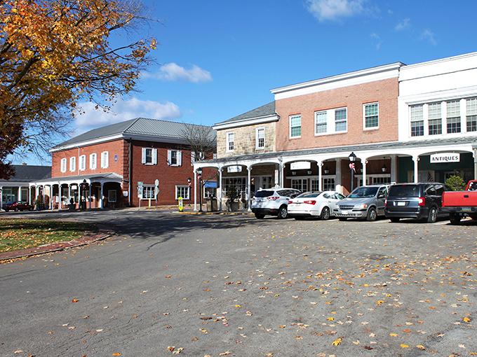 Ligonier's town center radiates small-town charm &ndash; where even the traffic lights seem to move at a friendlier pace.