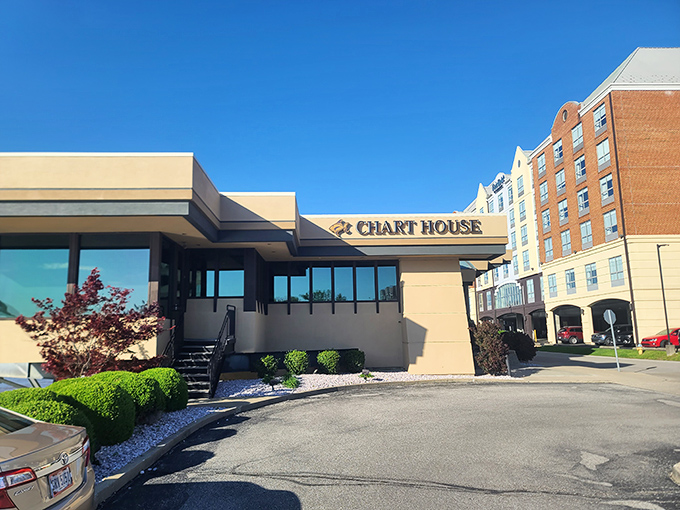 Those Cincinnati skyline views from Chart House might upstage the seafood if the food weren't equally spectacular.