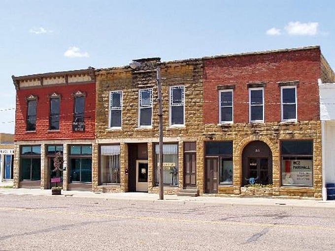 Historic limestone buildings give Lucas its small-town foundation. Who knew such a traditional setting would house such artistic rebellion?