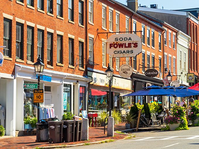 Classic lamp posts and historic buildings create Newburyport's quintessential New England scene &ndash; just add a coffee and your favorite book.
