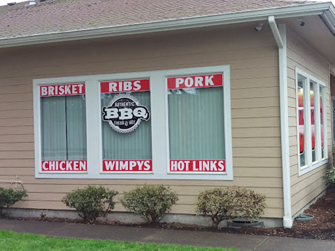 Roger That's simple exterior belies the complexity happening in their smokers. Don't let the humble building fool you!