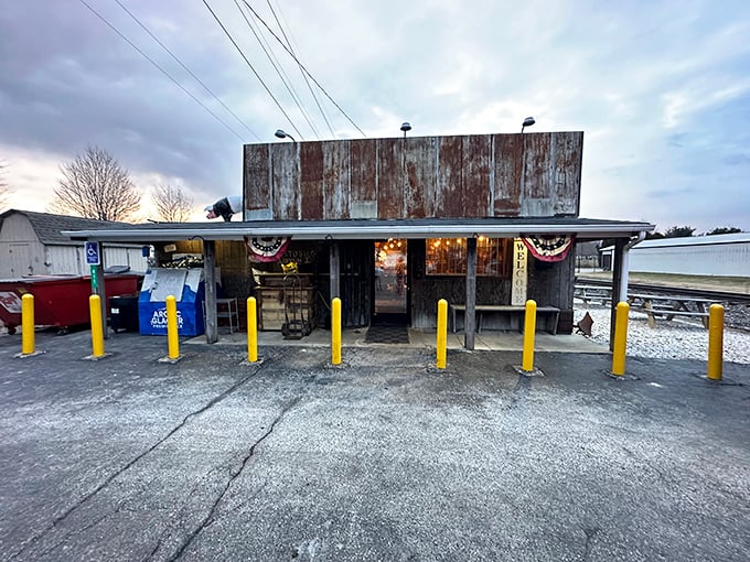 When your BBQ joint looks like it survived the apocalypse, you know they're focusing on what really matters&mdash;the meat.