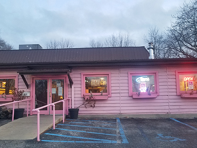 The pink exterior of Smokin' Jack's stands out like a BBQ beacon, guiding hungry pilgrims toward smoky salvation.