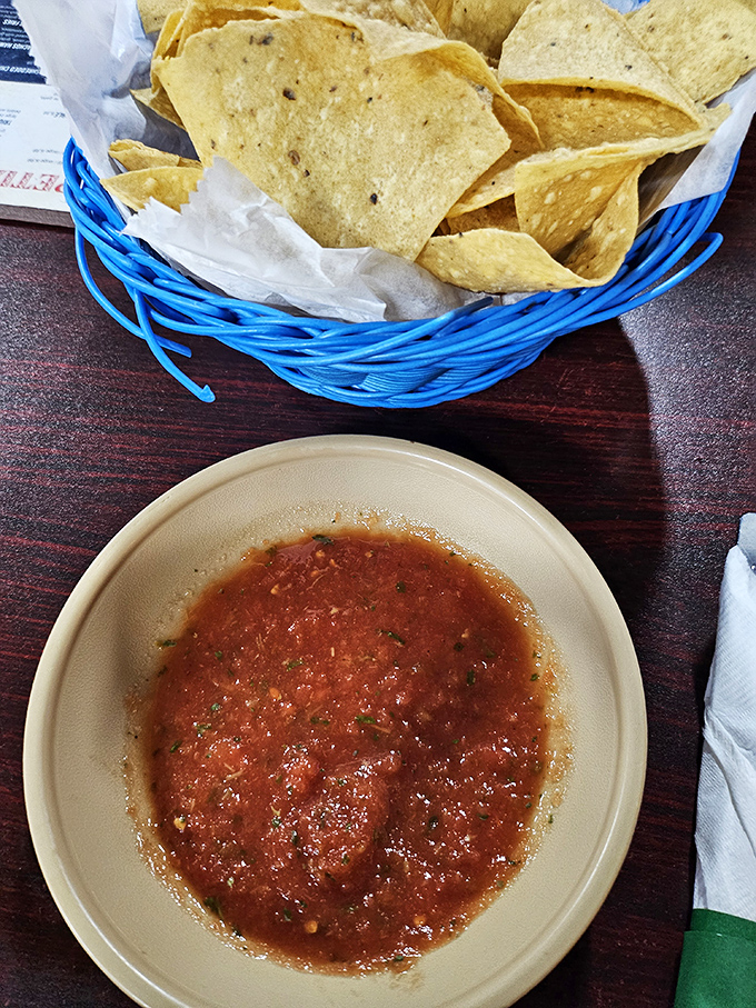 Chips and salsa: the opening act that could steal the whole show. This salsa whispers of roasted tomatoes and a kitchen that cares.