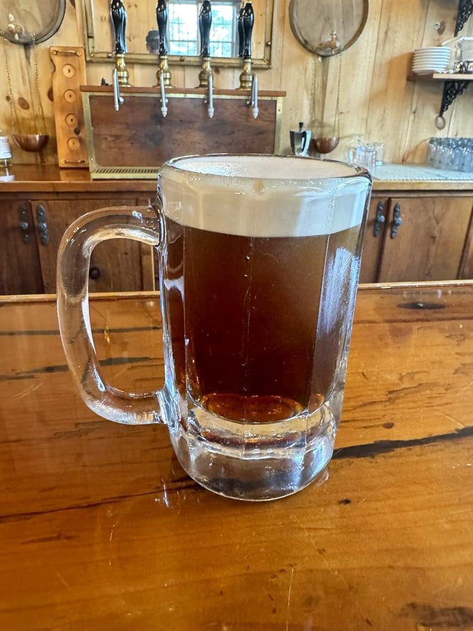 That perfect amber brew in a frosty mug&mdash;because what would Michelangelo be without his paintbrush, or barbecue without its faithful beer companion?