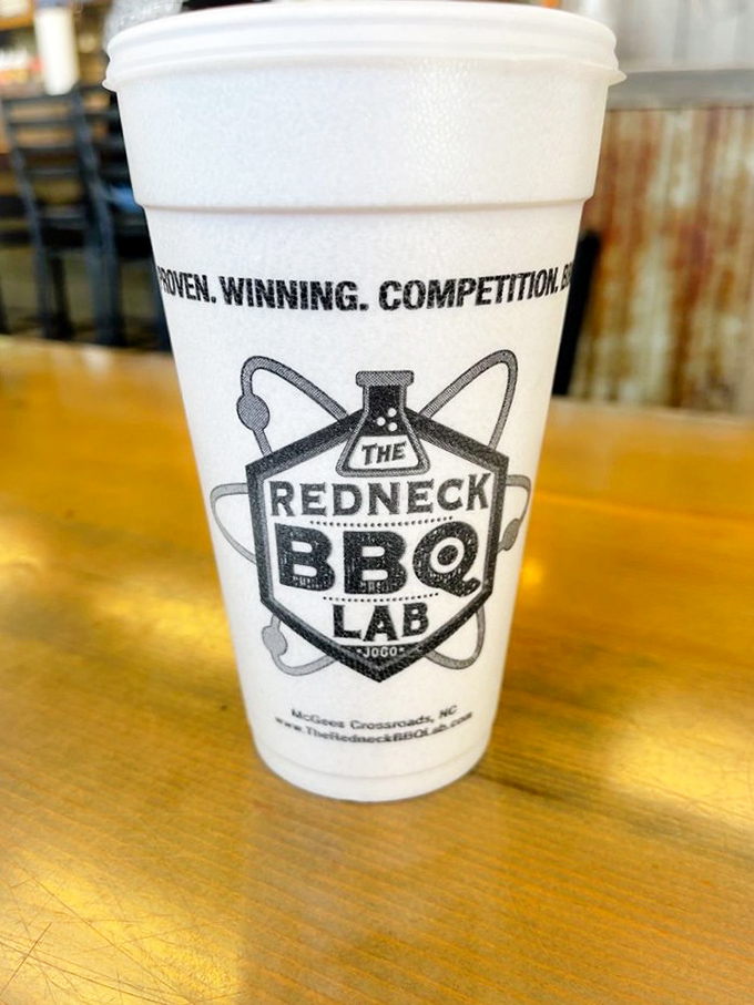Even the cup reminds you of the scientific approach &ndash; "Proven. Winning. Competition. BBQ." is less a slogan and more a mathematical theorem.
