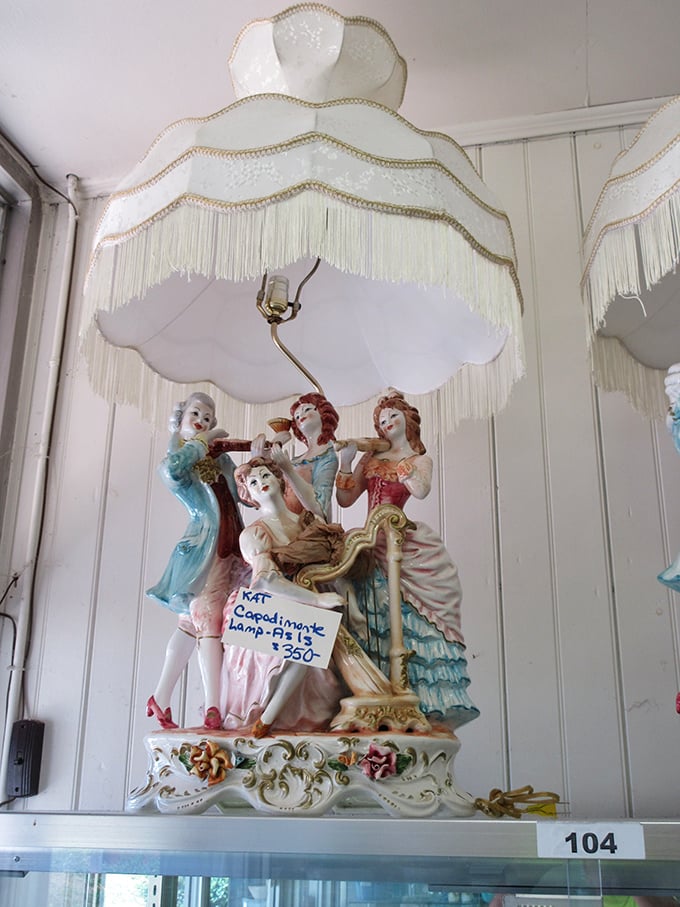 This elaborate Capodimonte lamp isn't just lighting&mdash;it's performance art! Imagine the conversations this piece has illuminated over the decades.