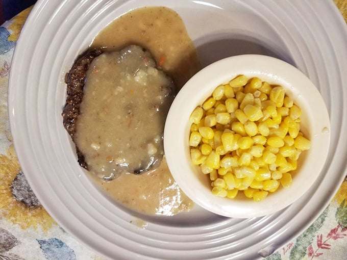 Meat and potatoes, elevated to an art form. This chopped beef plate is like a hug from the inside out, complete with corn so sweet it'll make your teeth sing.