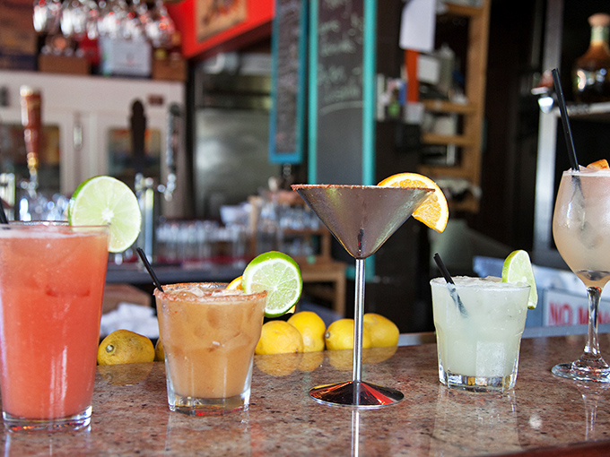 The bar's rainbow of fresh-squeezed margaritas proves that drinking your fruits and vegetables can be downright therapeutic. That salt rim? Doctor's orders.