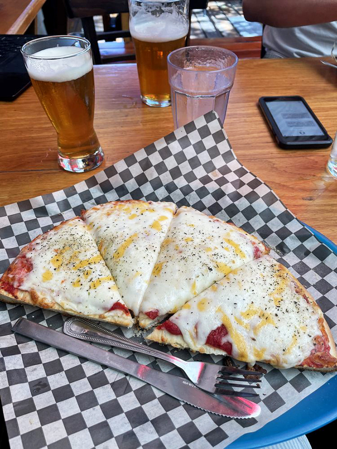 Pizza might not be their claim to fame, but this cheese pie proves Goose Hollow doesn't believe in phoning in any part of their menu.