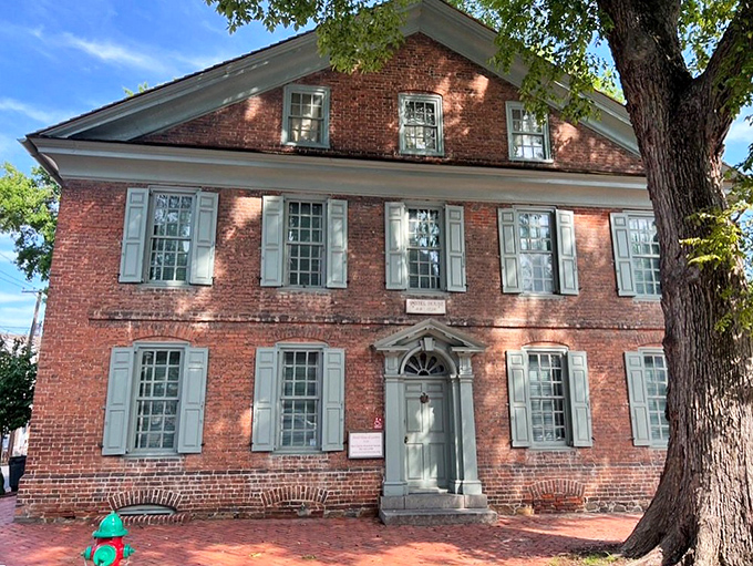 This isn't just any old courthouse &ndash; it's where Delaware declared independence from both Pennsylvania and Great Britain. Talk about an overachiever!