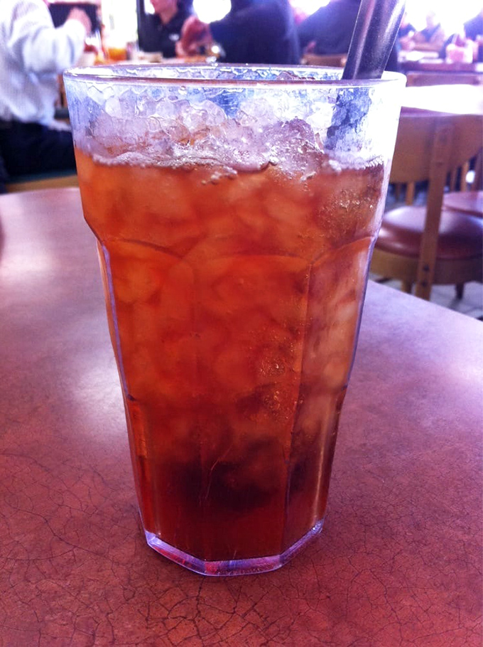 Sweet tea so perfectly Oklahoman – cold enough to combat summer heat, sweet enough to make your dentist wince, and refreshing enough to drain before your food arrives.