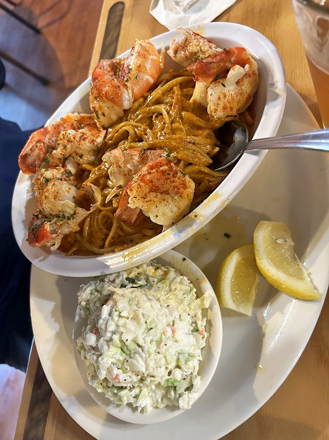 Plump shrimp lounging atop a bed of linguini like they own the place&mdash;this scampi doesn't just speak Italian, it sings it.