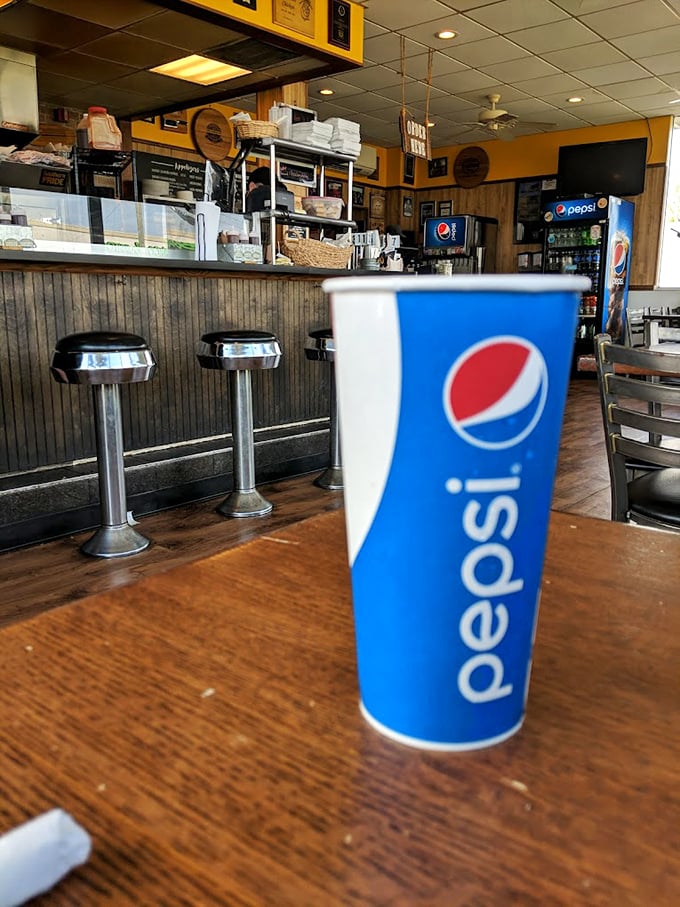 Even the beverages know their role here&mdash;cold, refreshing, and ready to cut through the rich smokiness of properly executed barbecue.