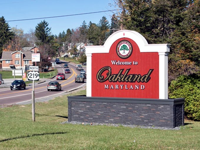The welcome sign doesn't lie&mdash;Oakland delivers on its promise of small-town hospitality with a side of mountain majesty that keeps visitors coming back.