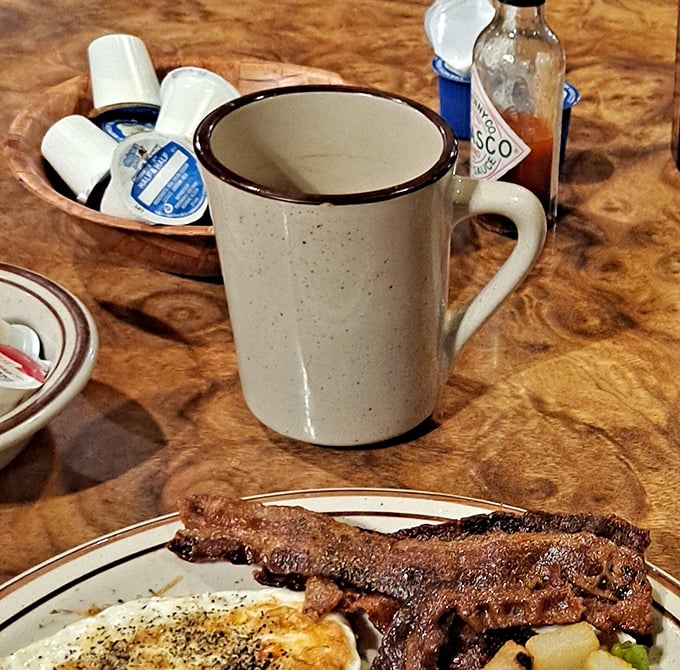 That coffee mug has seen things&mdash;mainly the expressions of pure joy as diners take their first bite of pie.